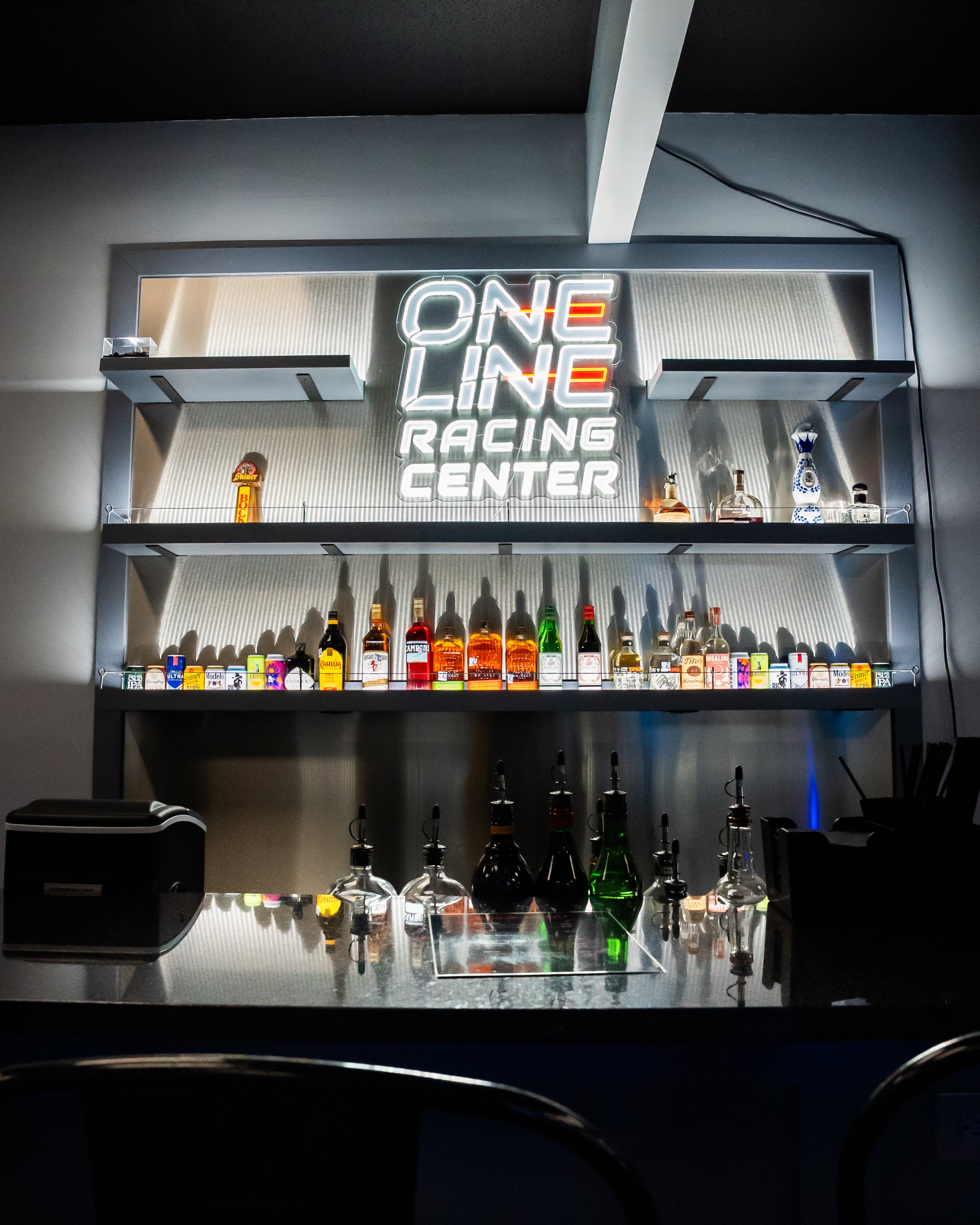Lounge And Bar – One Line Racing Center
